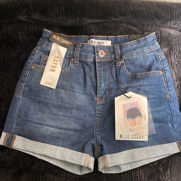 Blue Savvy | Shorts | Nwt Blue Savvy High Rise Denim Shorts Size 26 ...